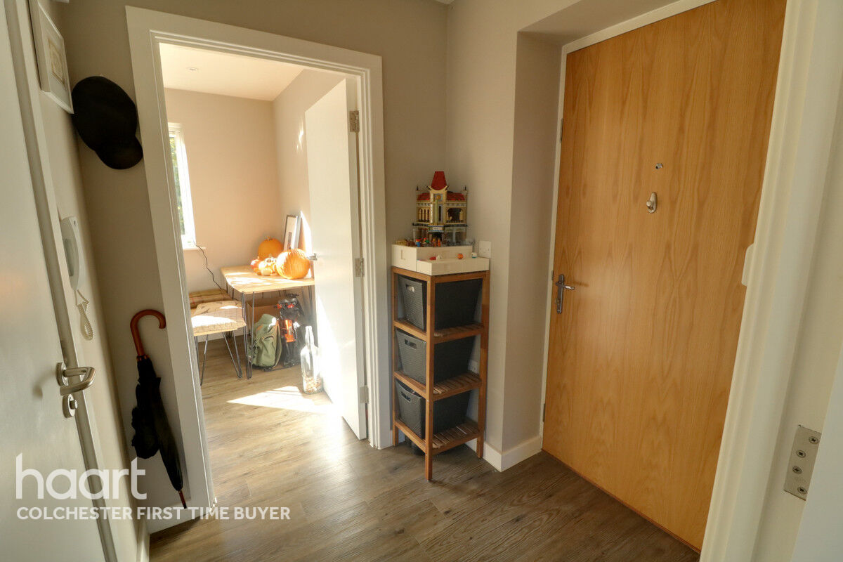 1 bedroom Studio | Priory Street, Colchester | £130,000 | haart