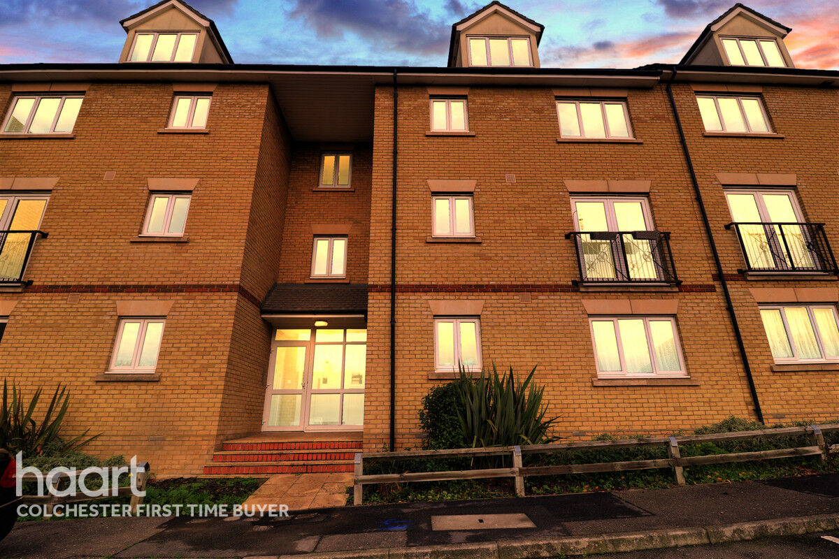 2 bedroom Apartment | Clarendon Way, Colchester | £175,000 | haart