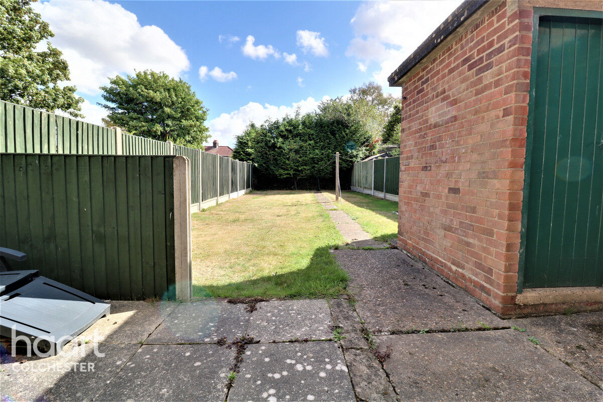 3 bedroom Terraced House | Queen Elizabeth Way, Colchester | £275,000 ...