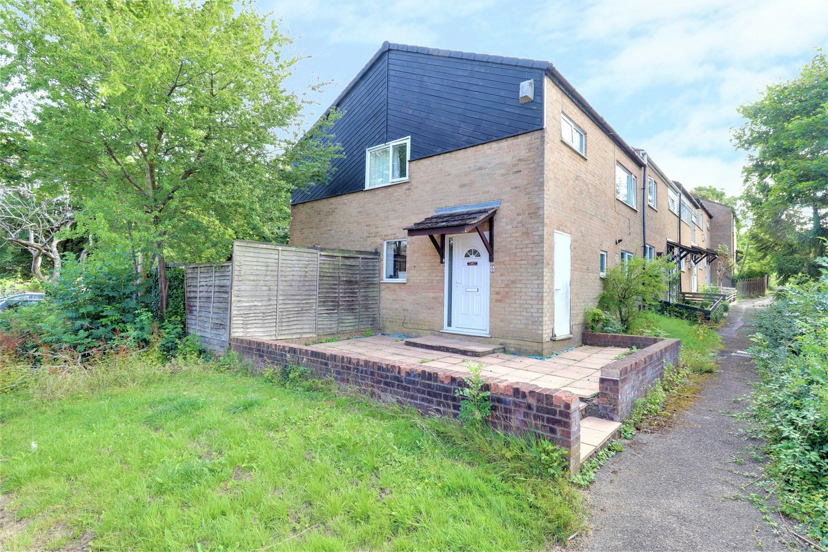 4 bedroom End of terrace house | Condor Close, Eaglestone | £230,000 ...